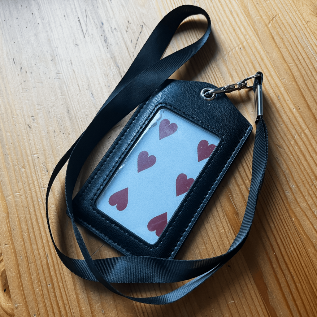 Teleport E-Ink Reveal Device For Magicians • Electricks Magic Shop